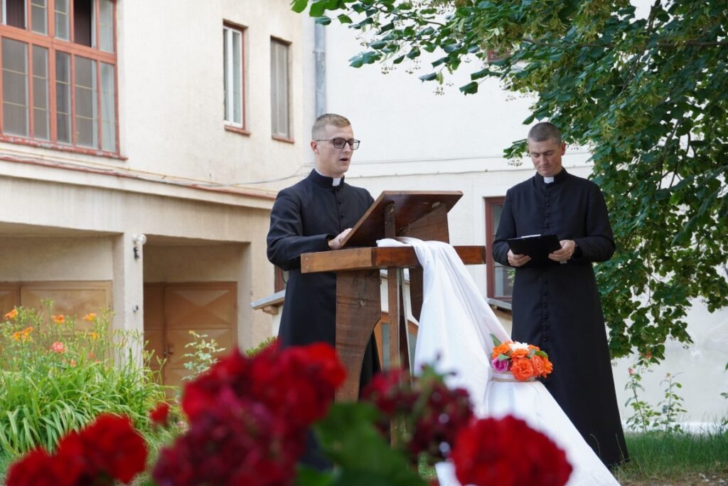Évzárót ünnepeltek a gyulafehérvári papi szemináriumban | RomKat.ro